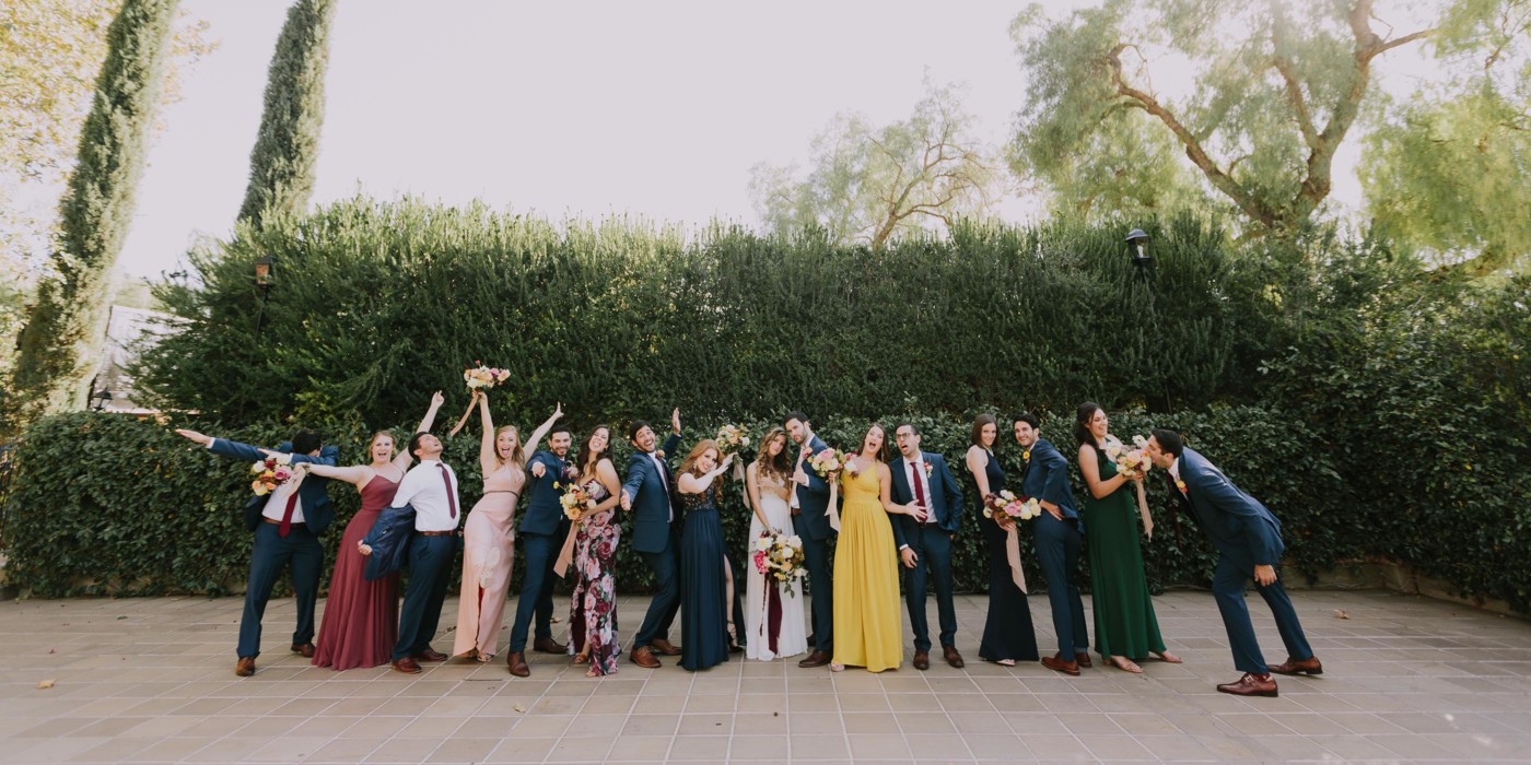 Wedding Day Group Portraits Guide - Let's Frolic Together