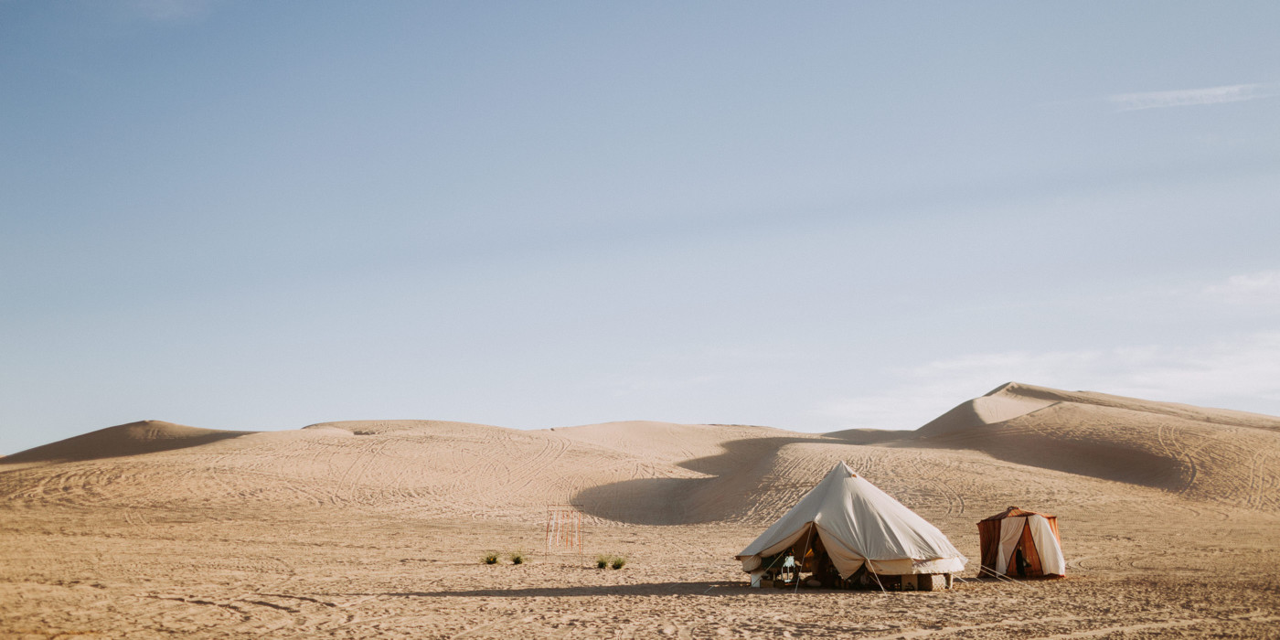 A Handy Guide to Desert Portraits - Let's Frolic Together